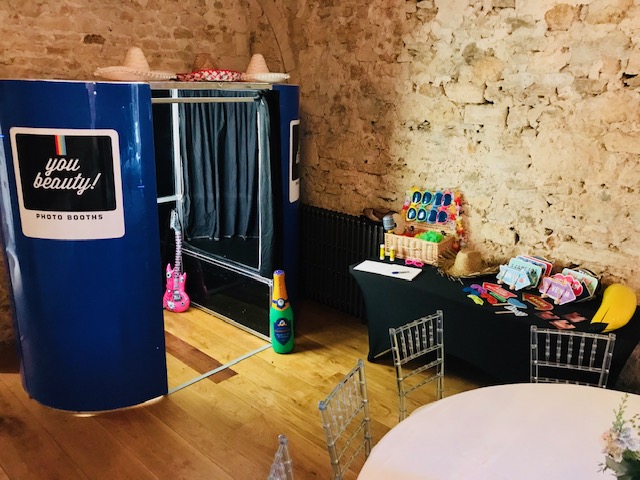 You Beauty Photo Booths | Get in Touch with Our Professionals | London